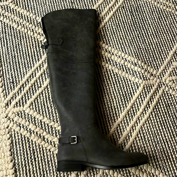 Very Volatile | Shoes | Very Volatile Over The Knee Boots | Poshmark
